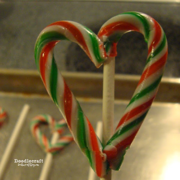 Candy Cane Heart Pops!