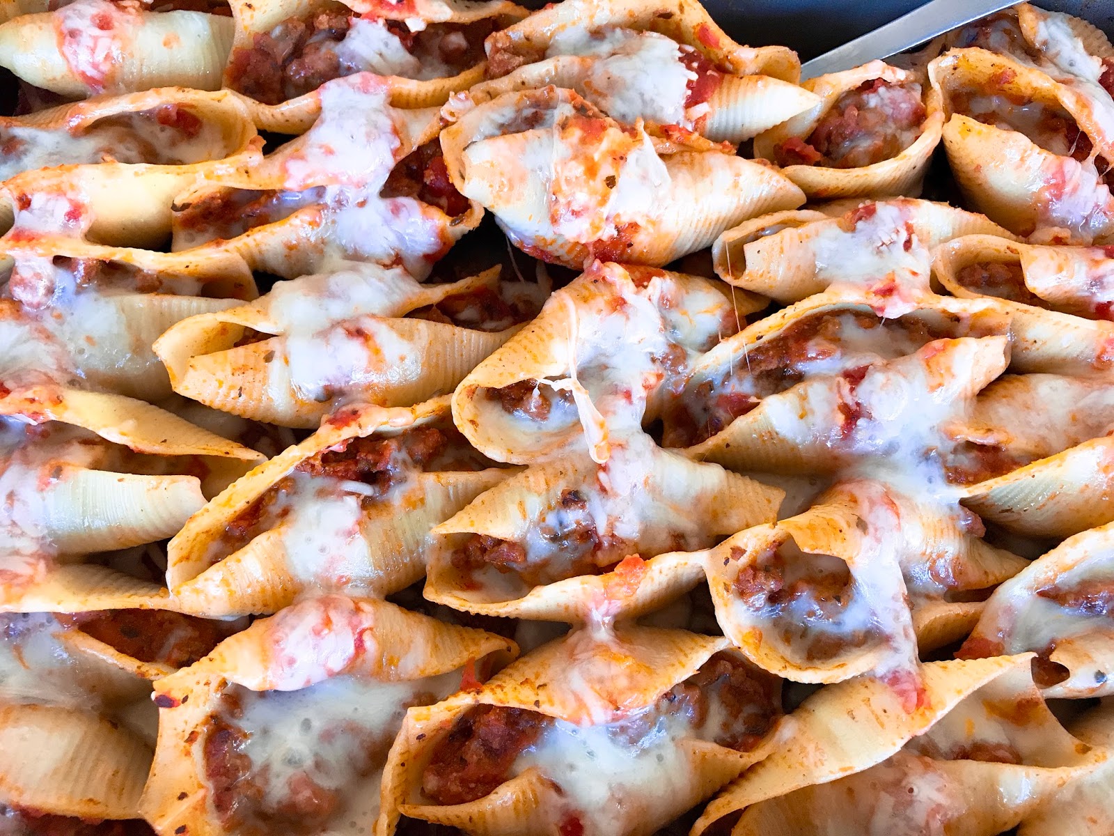 Beefy, Cheesy Stuffed Shells