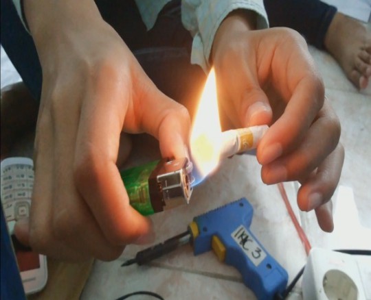 Membuat Alat Ukur GP2Y1010AU0F Optical Dust Sensor - Projek Sistem ...