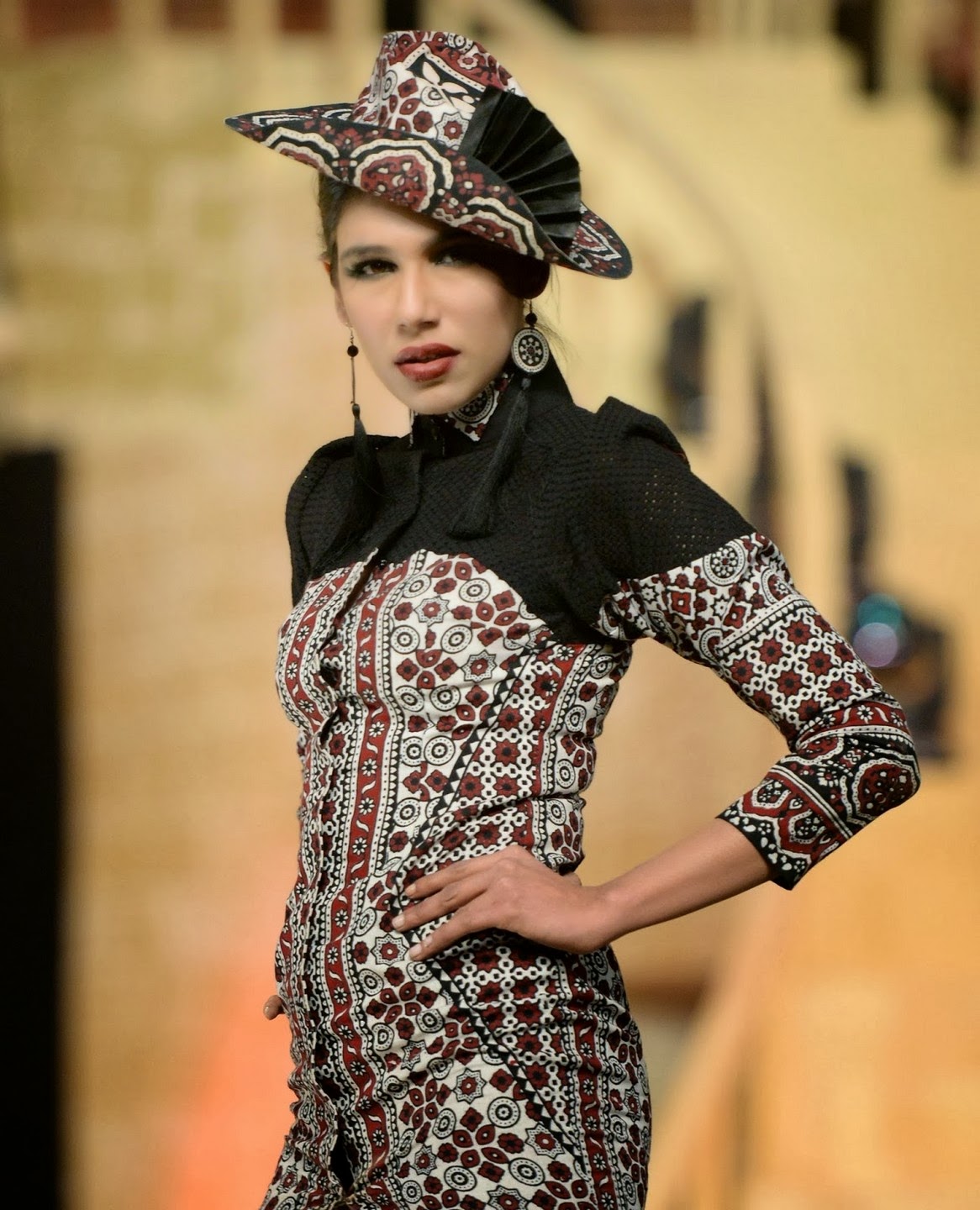 New Fashion Luxury Collection: Sindh Festival Fashion Show 2014 ...