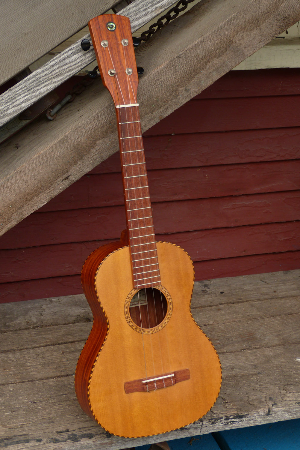 2011 Oceana Cedar/Bolivian Rosewood Tenor Ukulele