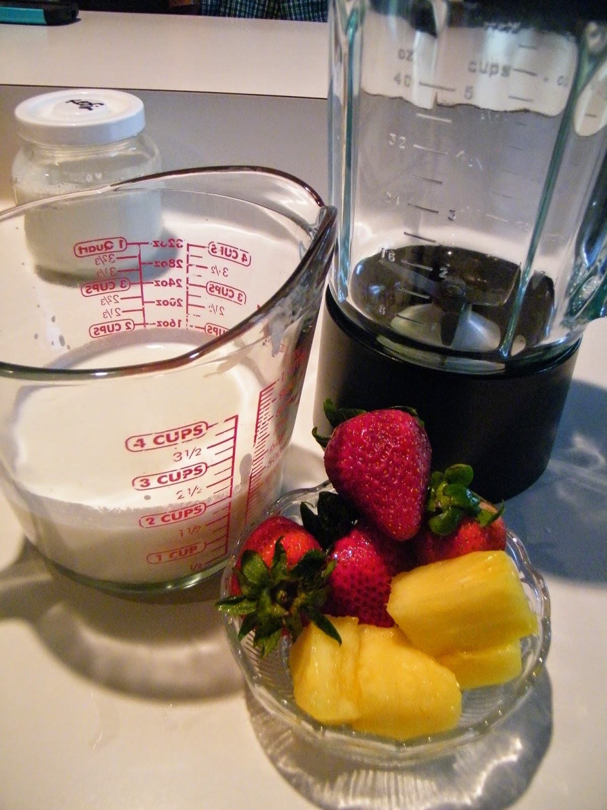 Gypsy Pie's Kitchen and Garden: Making Kefir