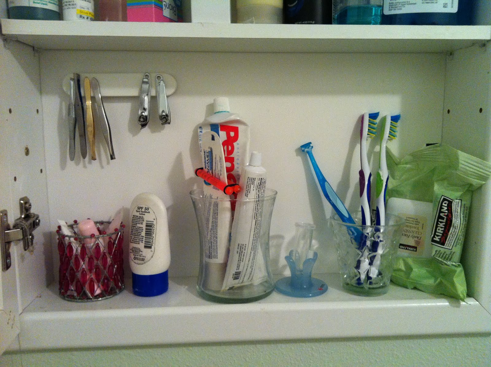 Loftee Ideas: Sticky Storage - Magnet Strips