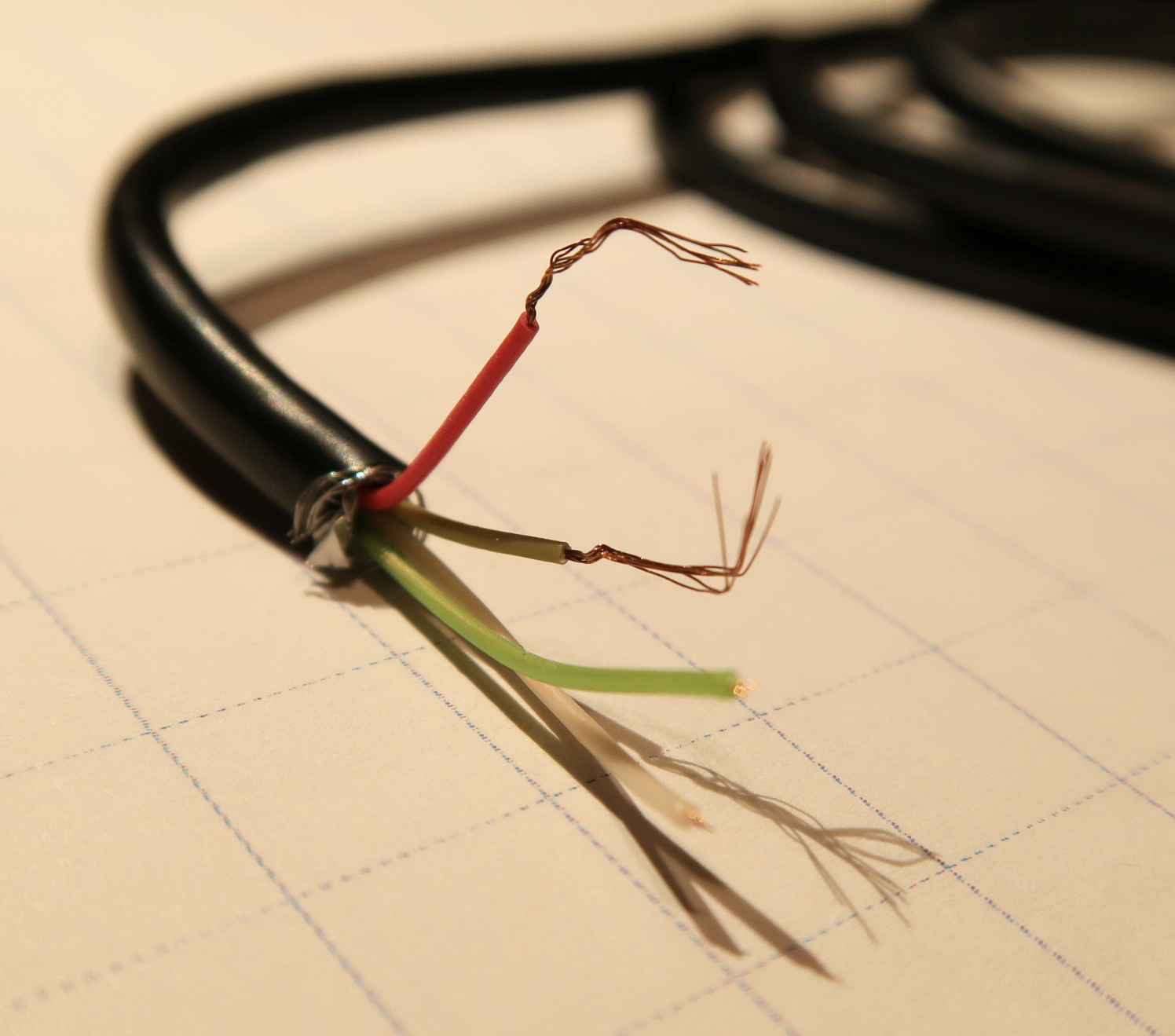 kaktus circuits: Crappy USB cable under test