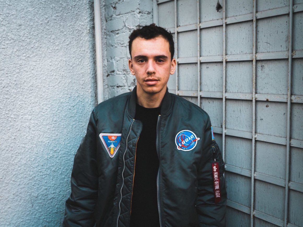Logic “Everybody” (Tracklist + Official Album Cover) ~ Booklet Music