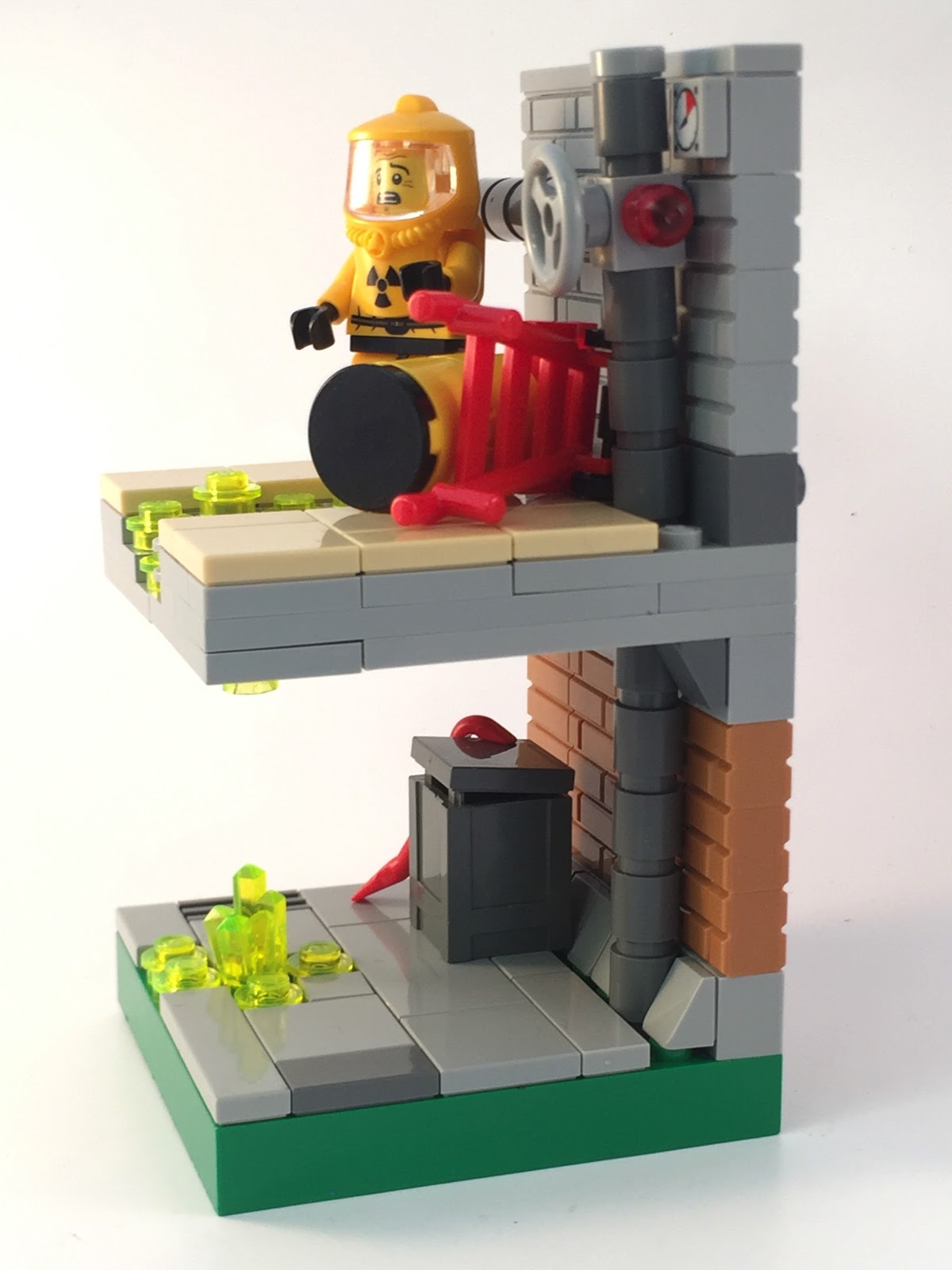 Lego Minifigure pictures: Custom Lego Scene Hazmat Guy Breaking Bad ...