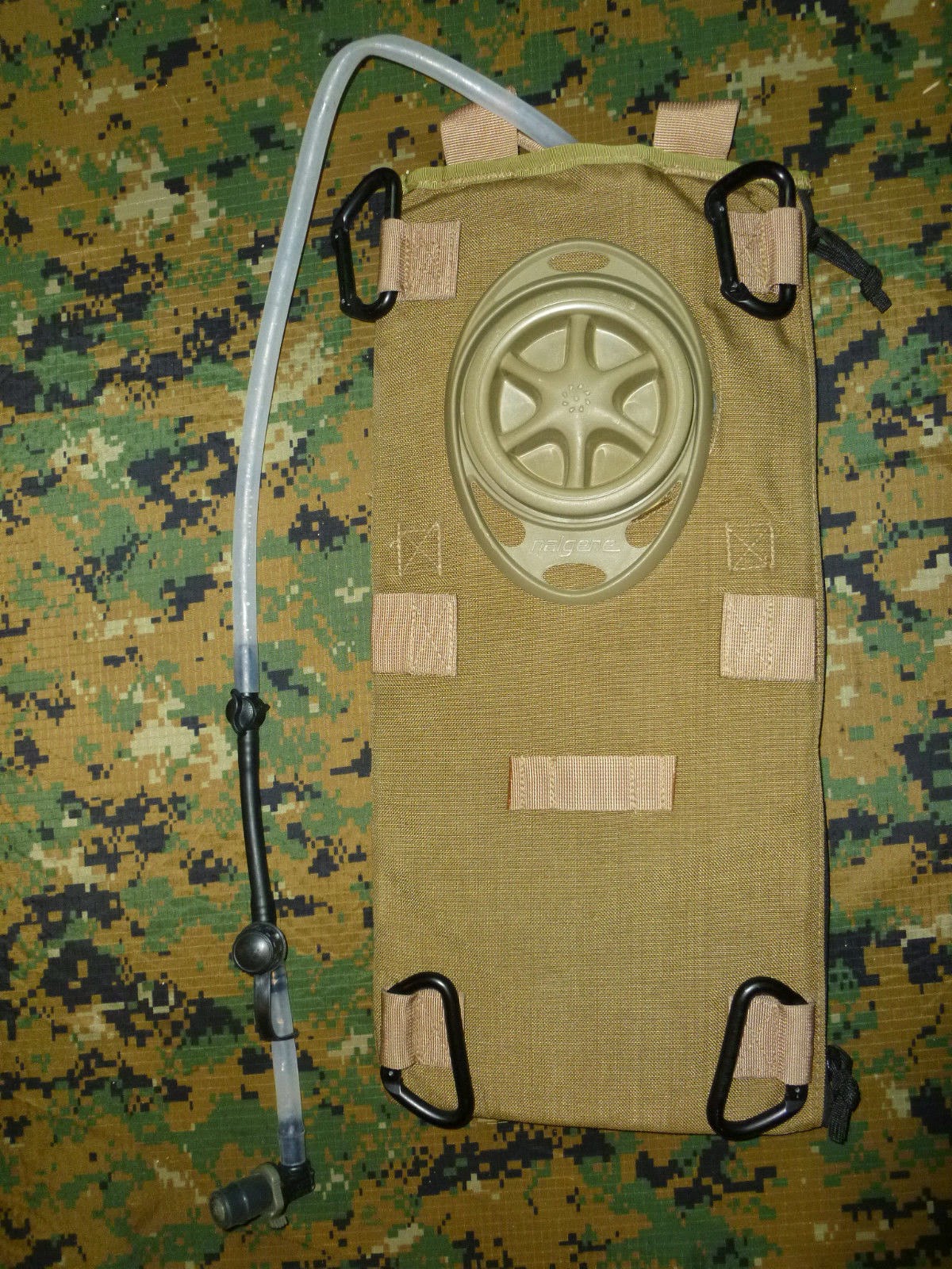 Webbingbabel: Coyote Tan USMC Nalgene Experimental Water Pack & Bladder
