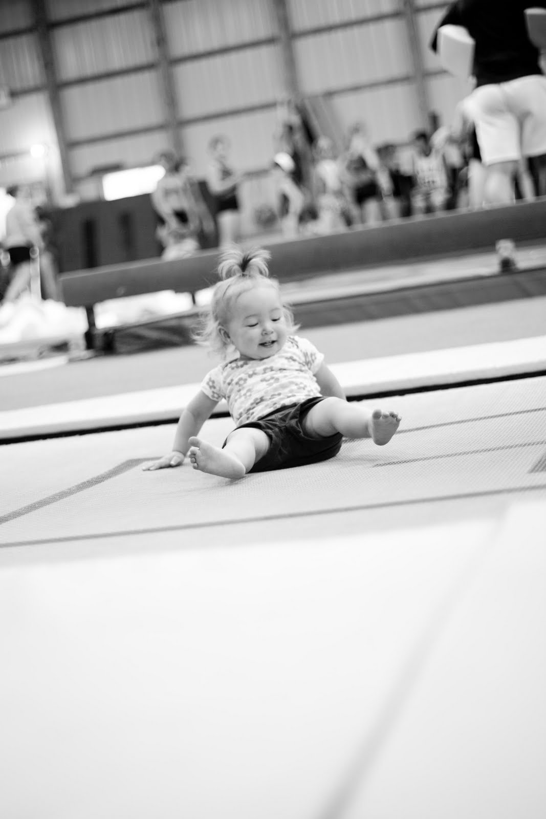 Kazoo Photography: 20 Month Trampoline Star