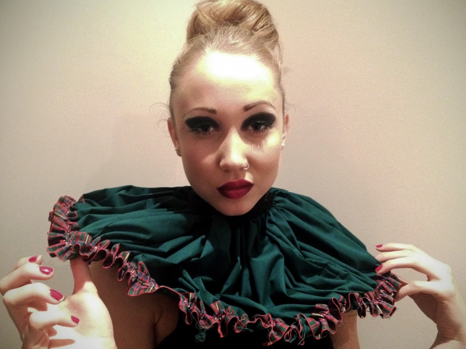 EVE VICTORIA: Punk / Anarchy / Textiles