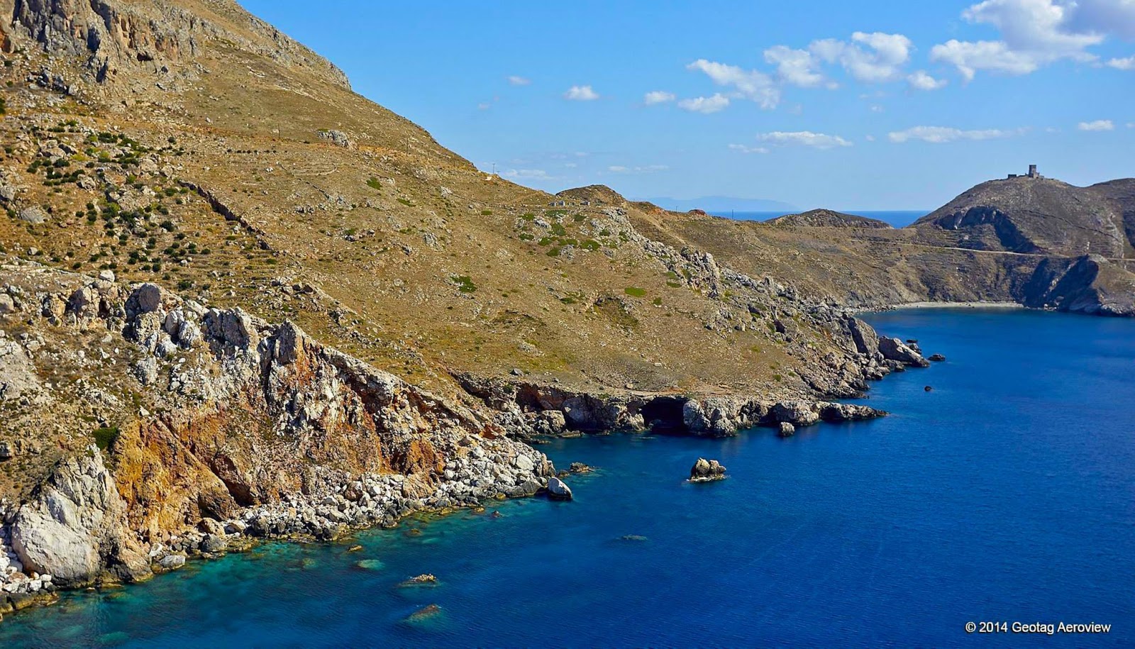 ΟΙ ΜΑΝΙΑΤΕΣ ΕΙΝΑΙ ΠΑΝΤΟΥ : ΜΕΣΑ ΜΑΝΗ ΑΠΟ ΕΛΙΚΟΠΤΕΡΟ