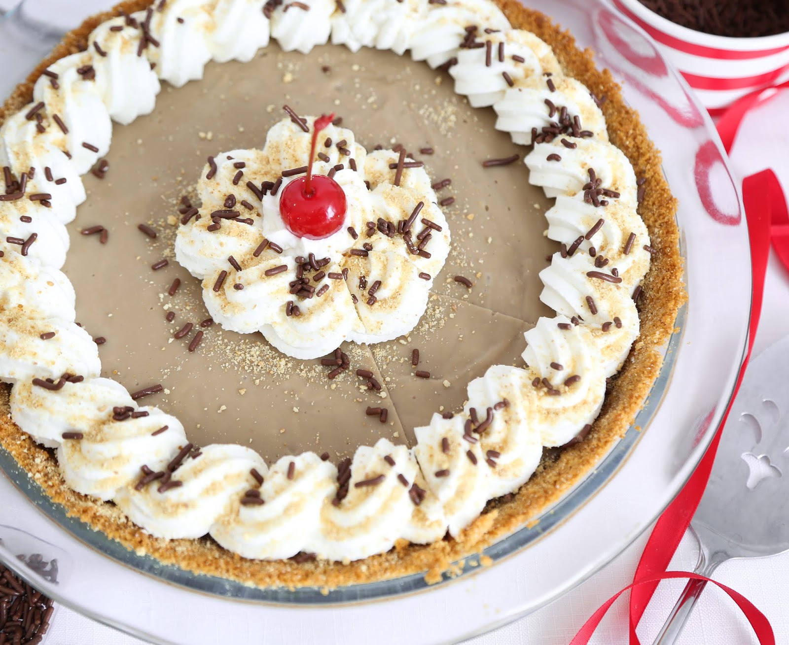 Root Beer Float Pie | Sprinkle Bakes