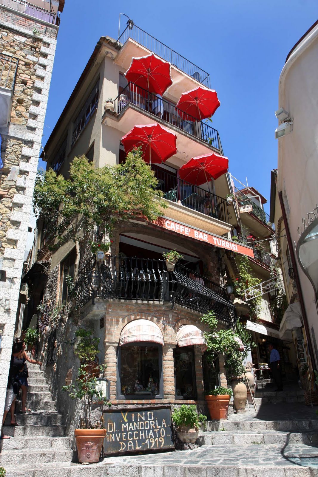 BAR TURRISI – CASTELMOLA