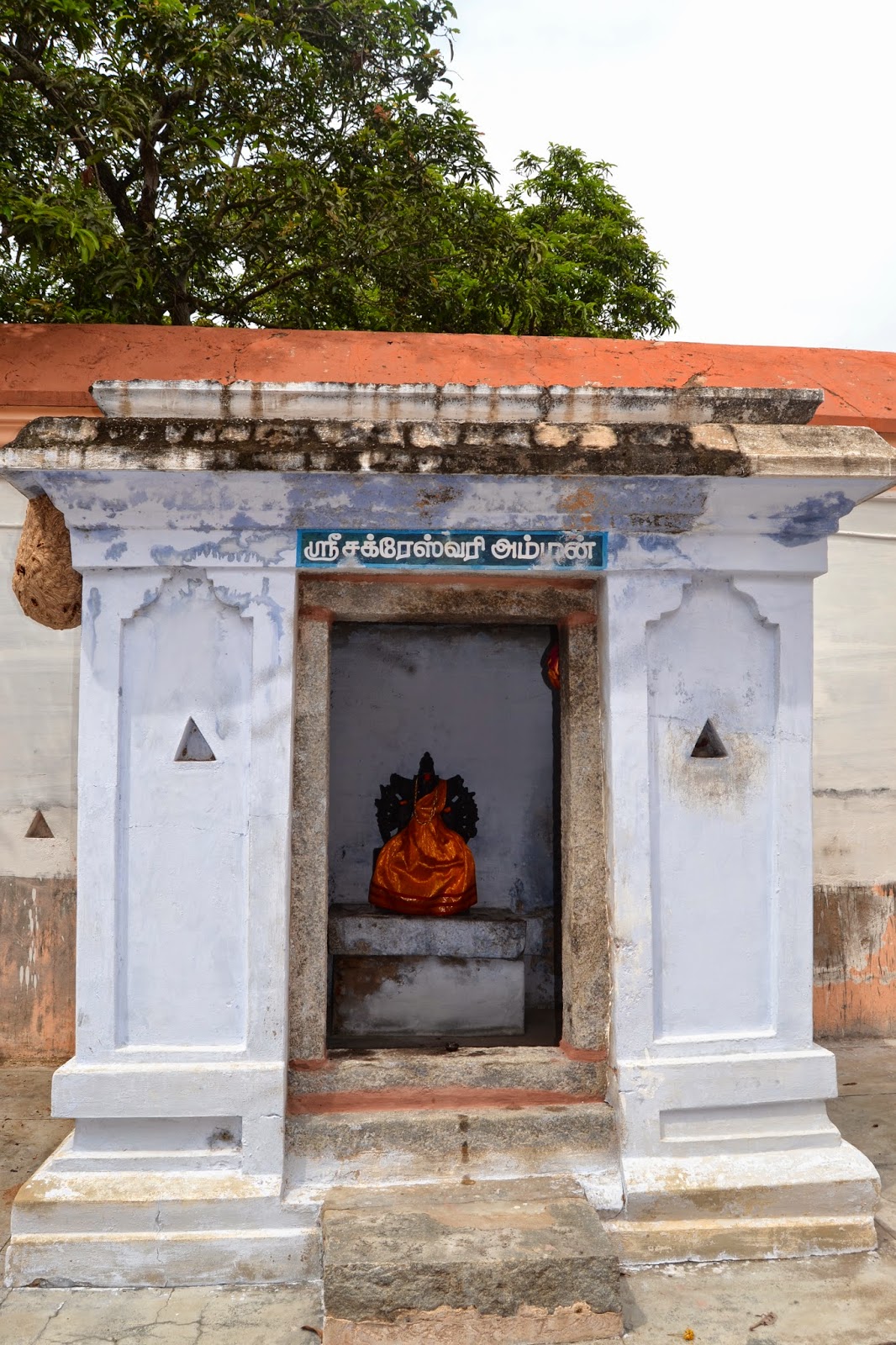 Tamilnadu Tourism: Adhinathar Jain Temple, Poondi, Arani, Thiruvannamalai
