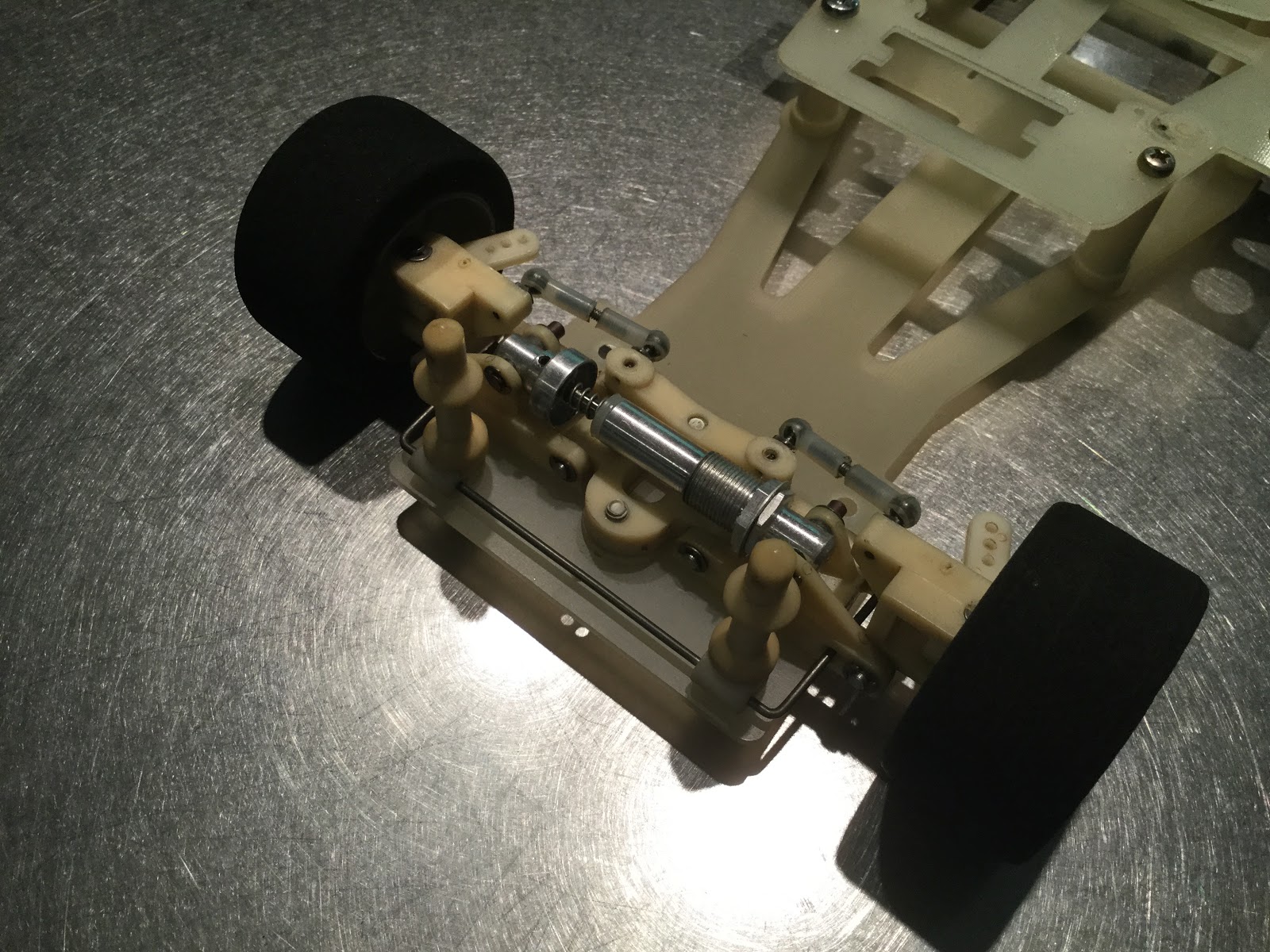 Vintage Radio Control Car Connoisseur : Associated RC12iS monoshock ...