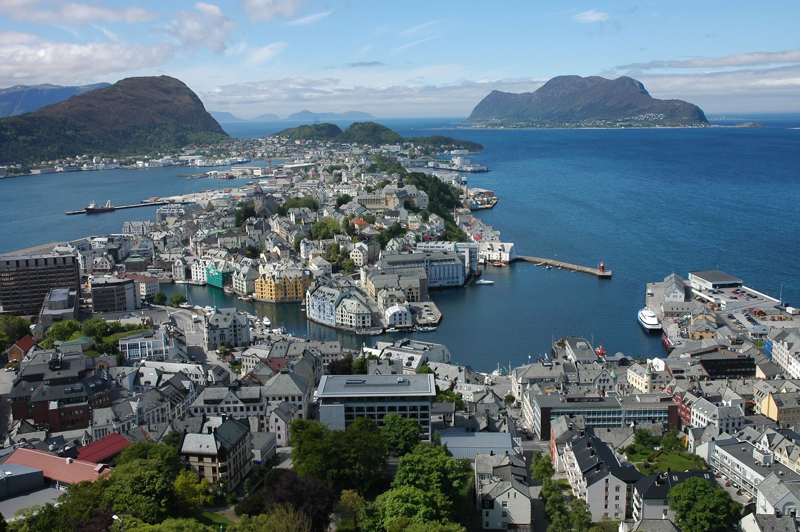 Norway - Travel Guide and Travel Info