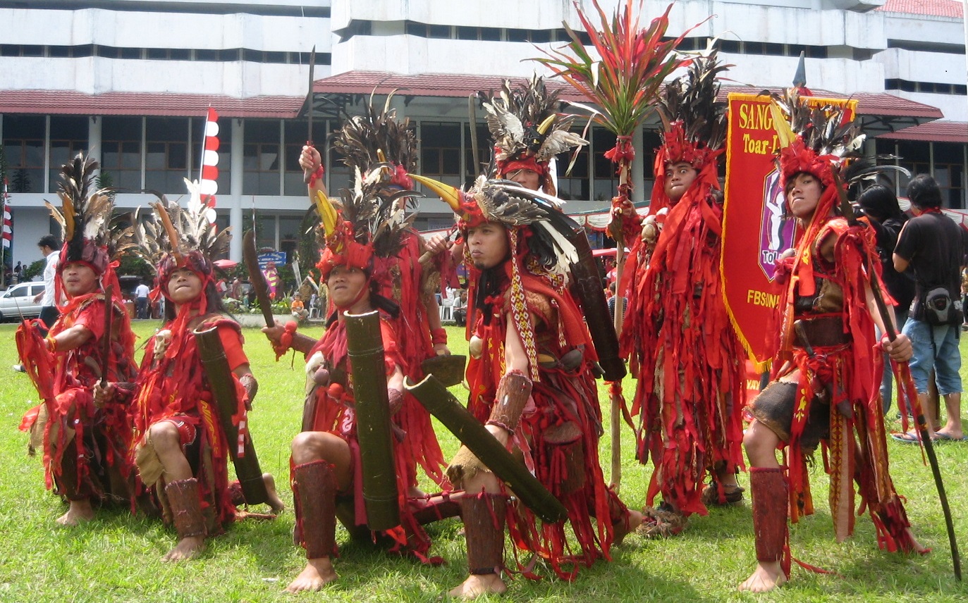 All About Manado: Budaya Tarian Manado (Minahasa)