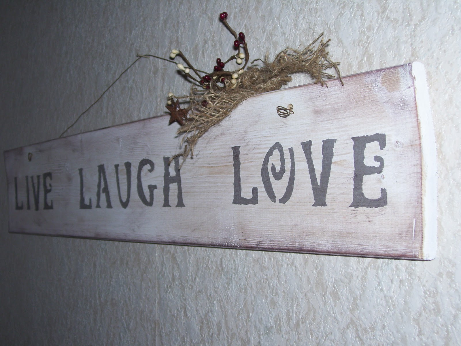 A Bit of Country: Handmade Wood Signs