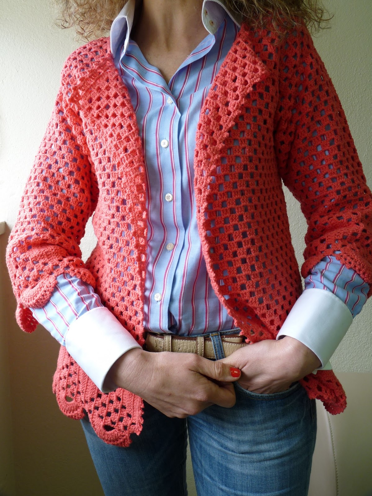 AS SURPRESAS DA CRIS: Casaco em crochet