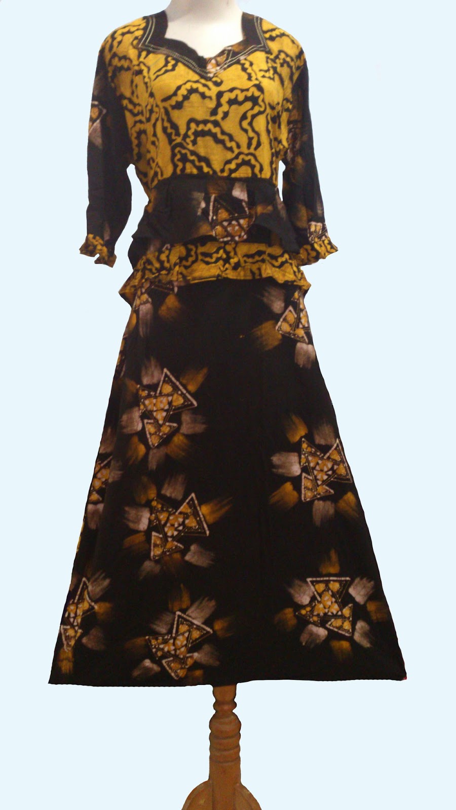 GRIYA BATIK "PUZA" PEKALONGAN: STELAN ROK & BLOUSE TREND FASHION MODEL ...