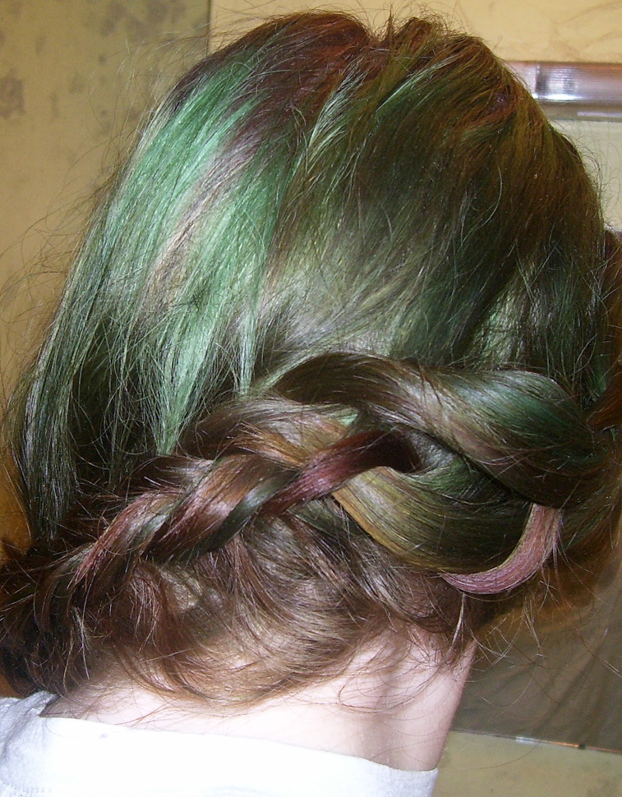 Queens of the Wild Frontier: Hair of the day 12/07/2012