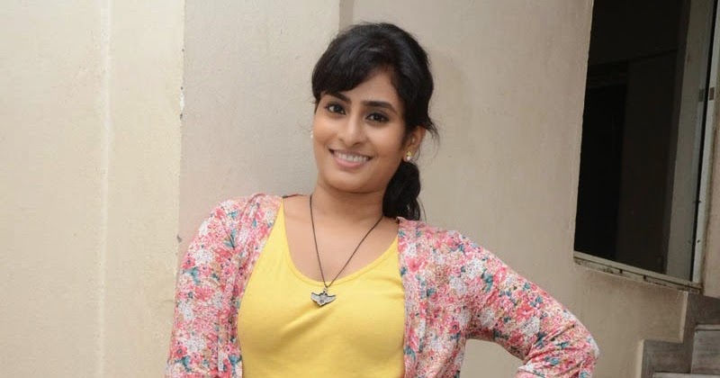 Aparna Varma Sizzling hot photos gallery