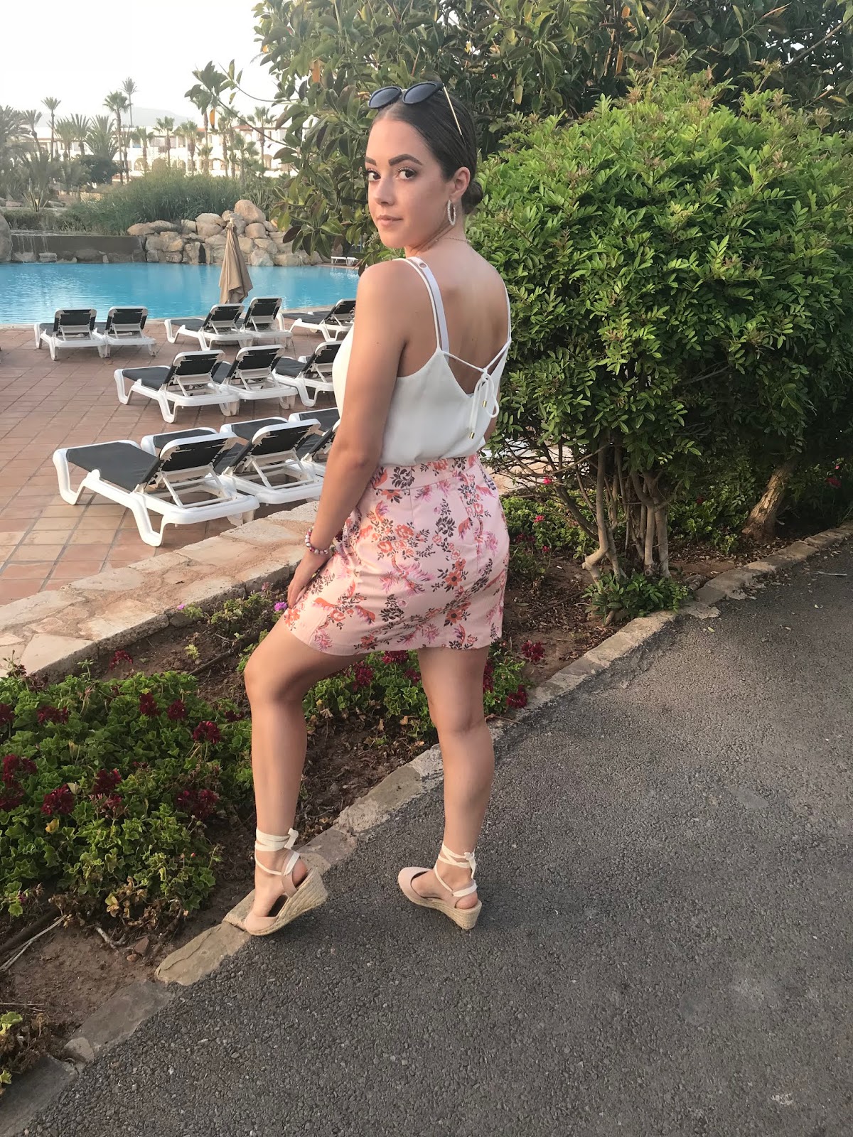 Holiday Lookbook 2018 ~ Emma Victoria