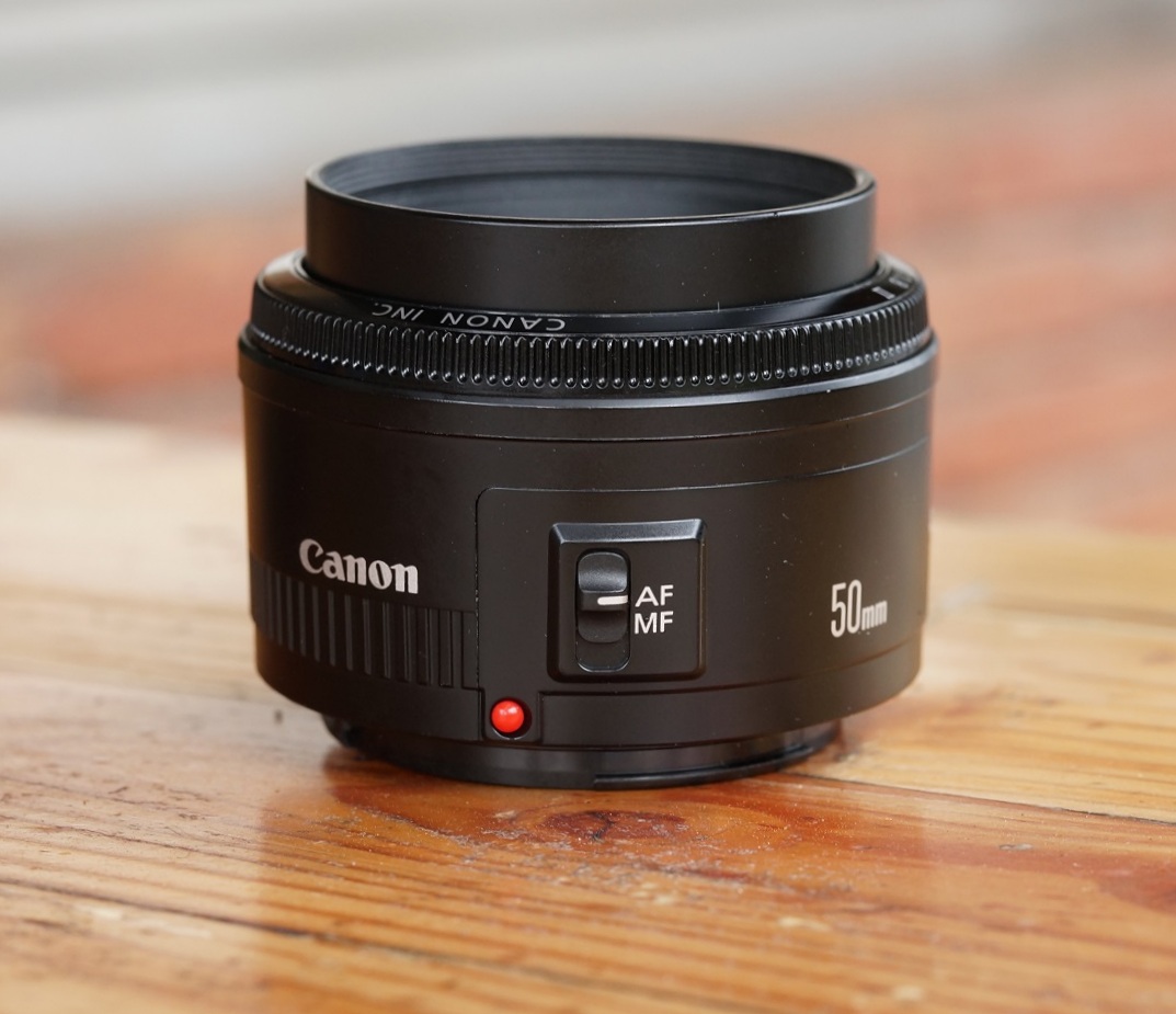 Lensa Fix vs Lensa Kit, Manakah Yang Lebih Baik?