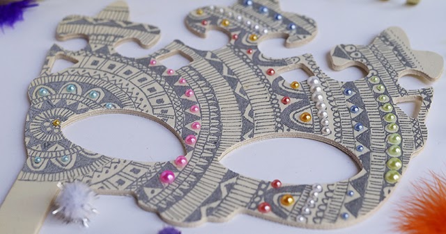 Mandala mask - Journey into Creativity