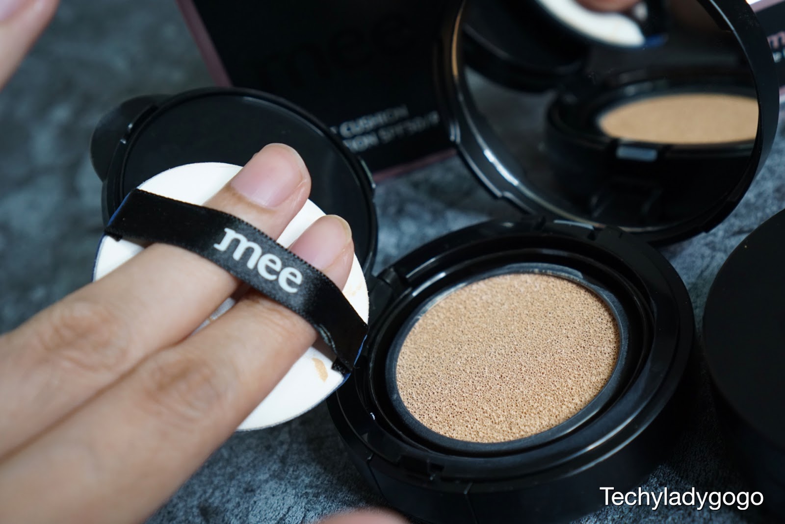 รีวิวเมคอัพใหม่จาก mee คุชชั่น ดินสอเขียนคิ้ว และลิปสติก | TechyLadyGogo