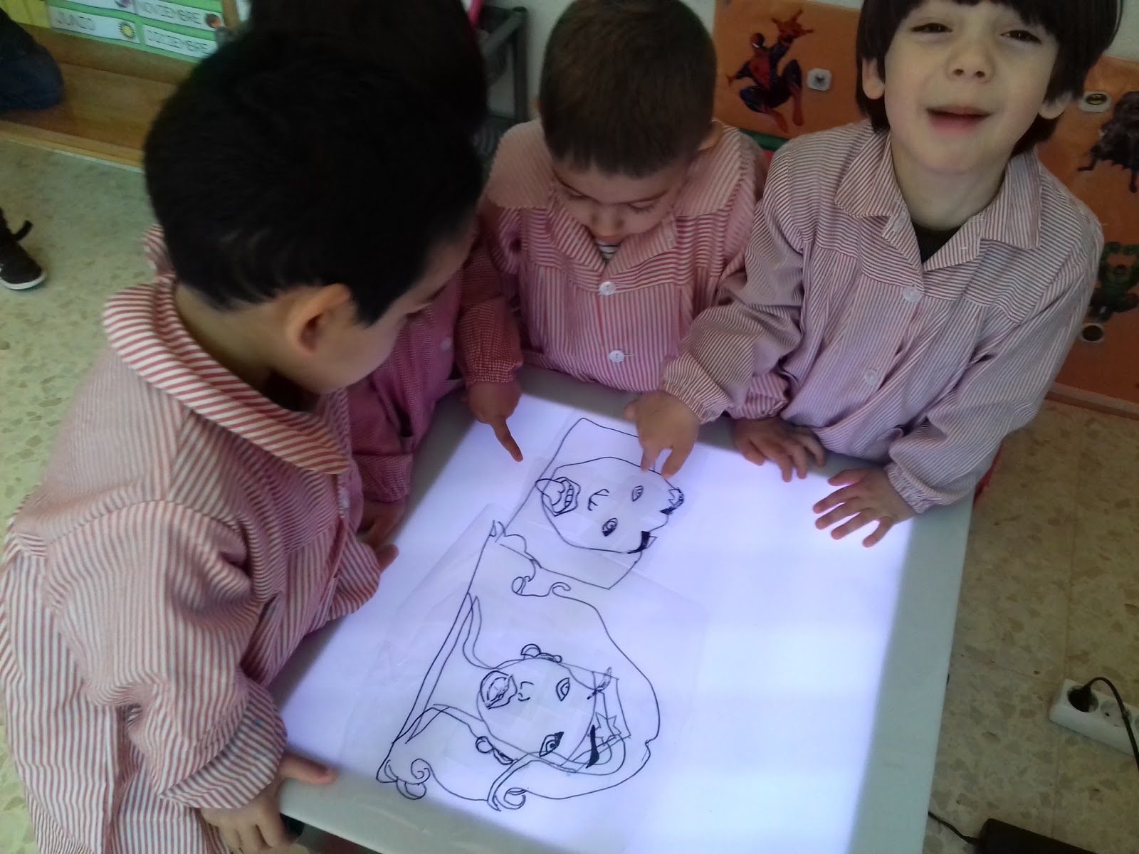 PEQUESDESCUBRIDORES: CON NEREA JUGAMOS CON LOS SENTIDOS