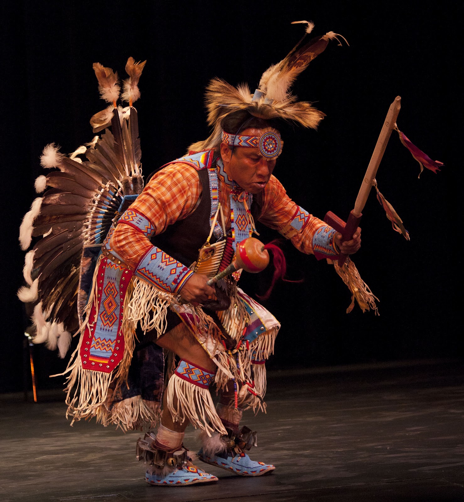 curving back: Meskwaki dancers