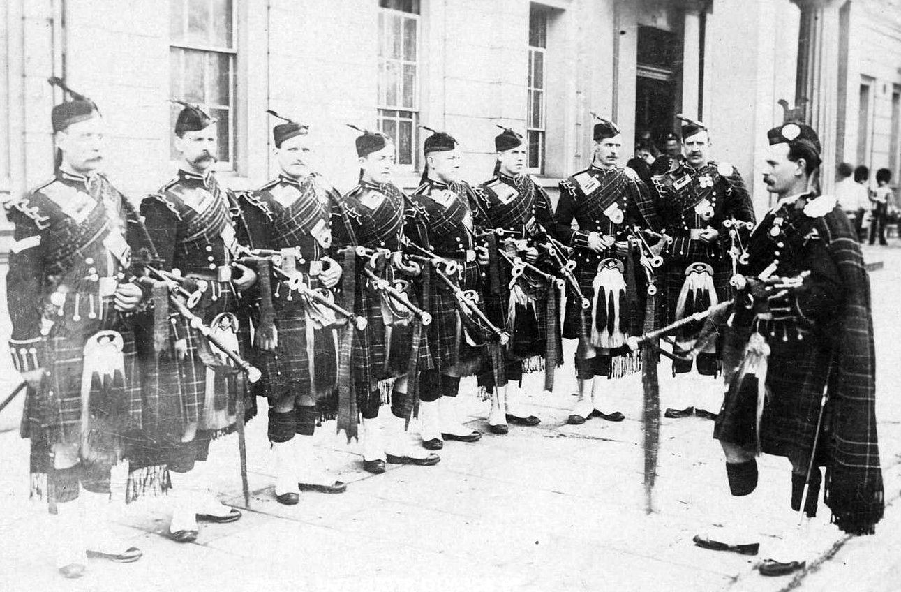 Tour Scotland: Old Photograph Scots Guards Pipers Holyrood Palace ...