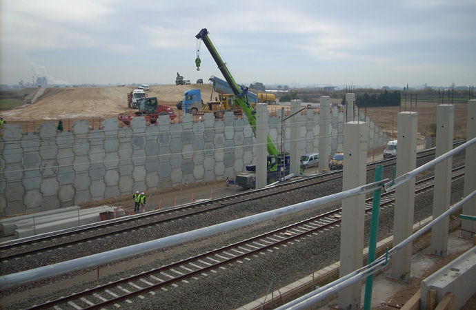 Muros de Contención: Muros de tierra armada y suelo reforzado
