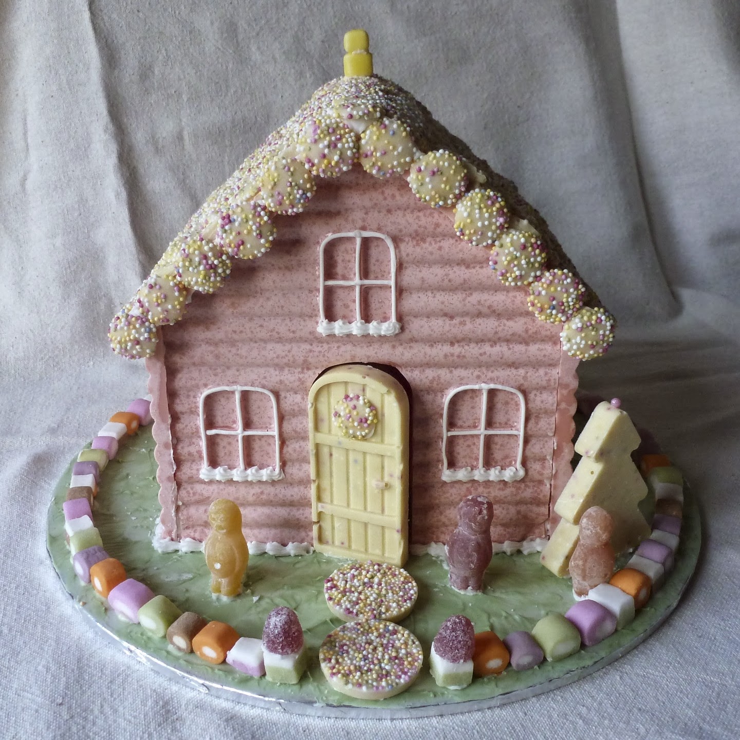 A place for me to share my creations with you.: Pink chocolate house