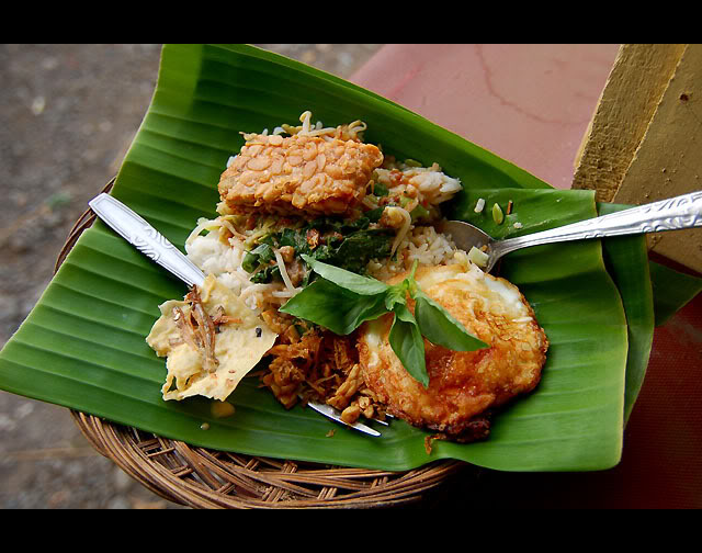 Surabaya Traditional Food: Pecel Rice (Vegetable Sauce With Peanuts)