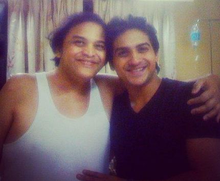 Pushkar Jog Family Wife Son Daughter Father Mother Marriage Photos ...