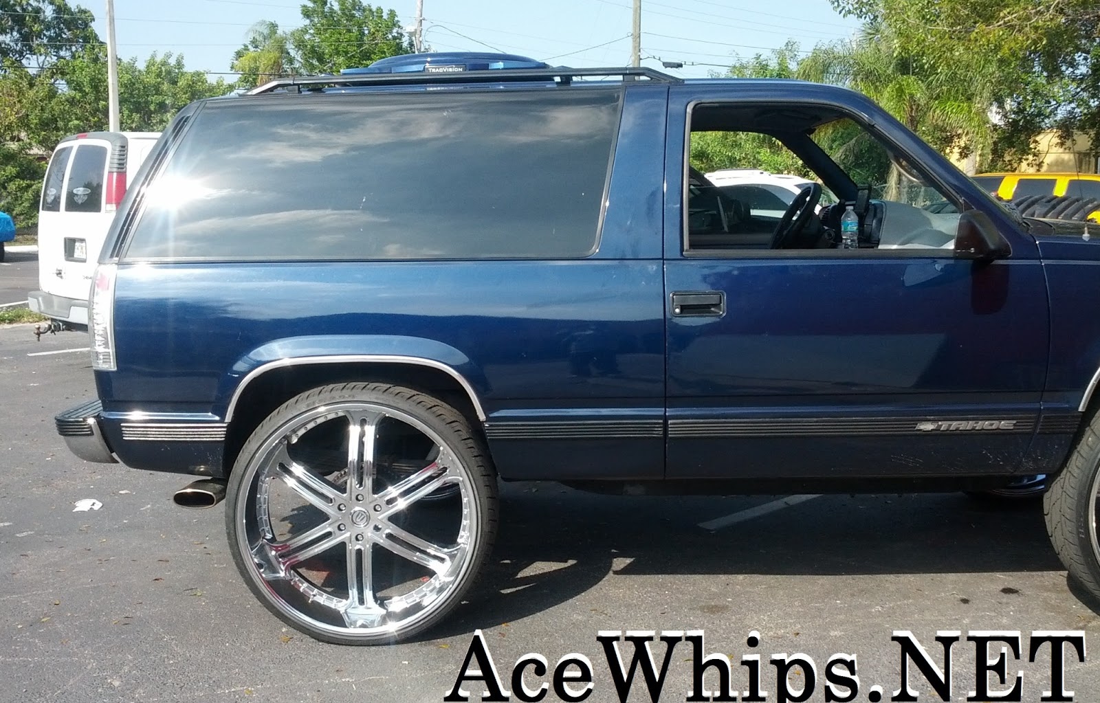 Ace-1: WTW Customs- 2DR Chevy Tahoe on 30" Versante Rims
