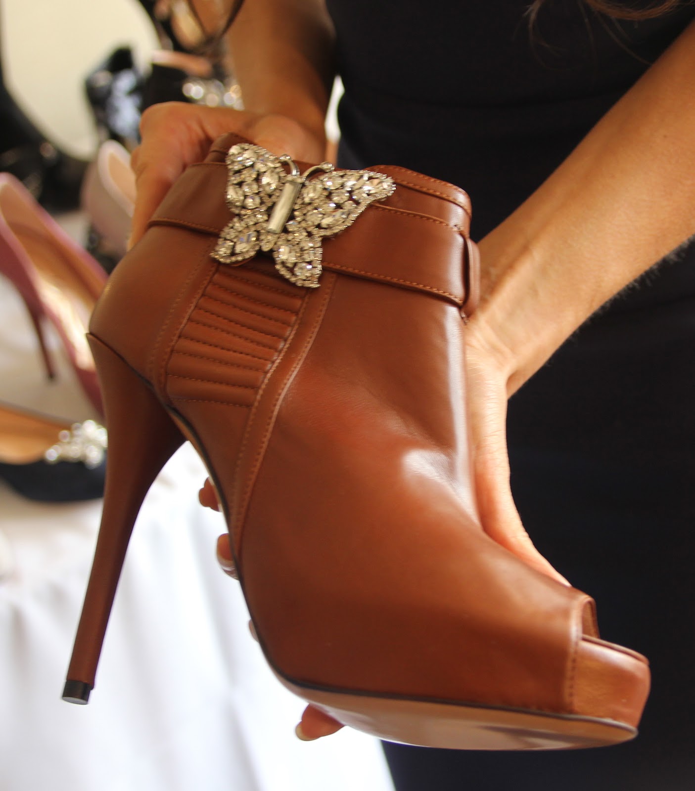 ARUNA SETH LONDON LUXURY WOMEN's SHOES/SANDALS/BOOTS