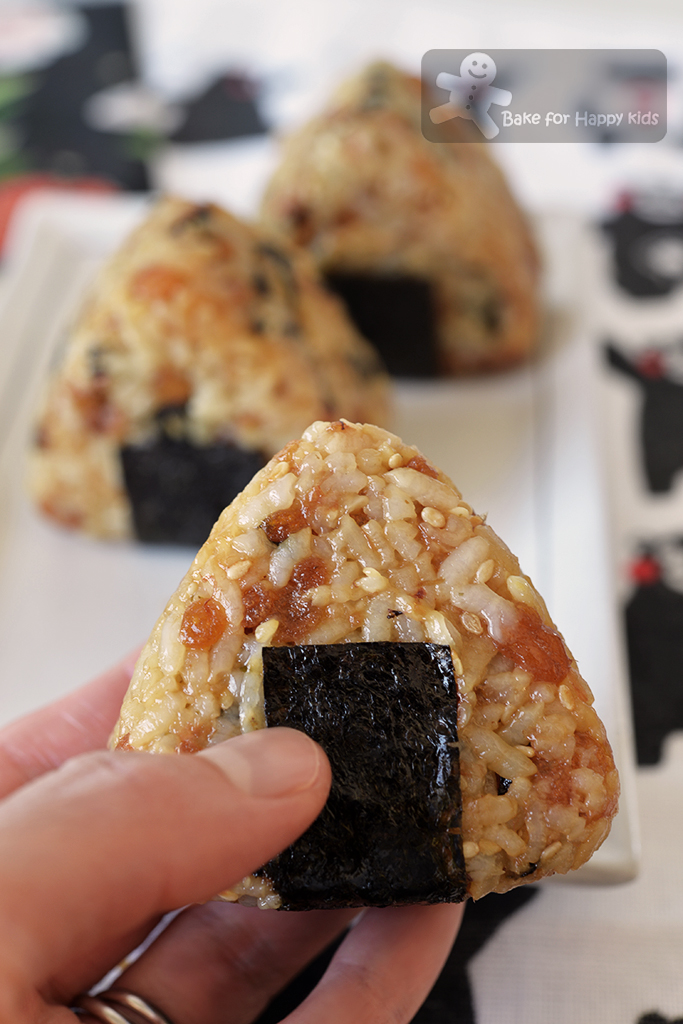 Tenkasu Okaka Onigiri / Japanese Soy Bonito Rice Balls 天かす おかか おにぎり ...