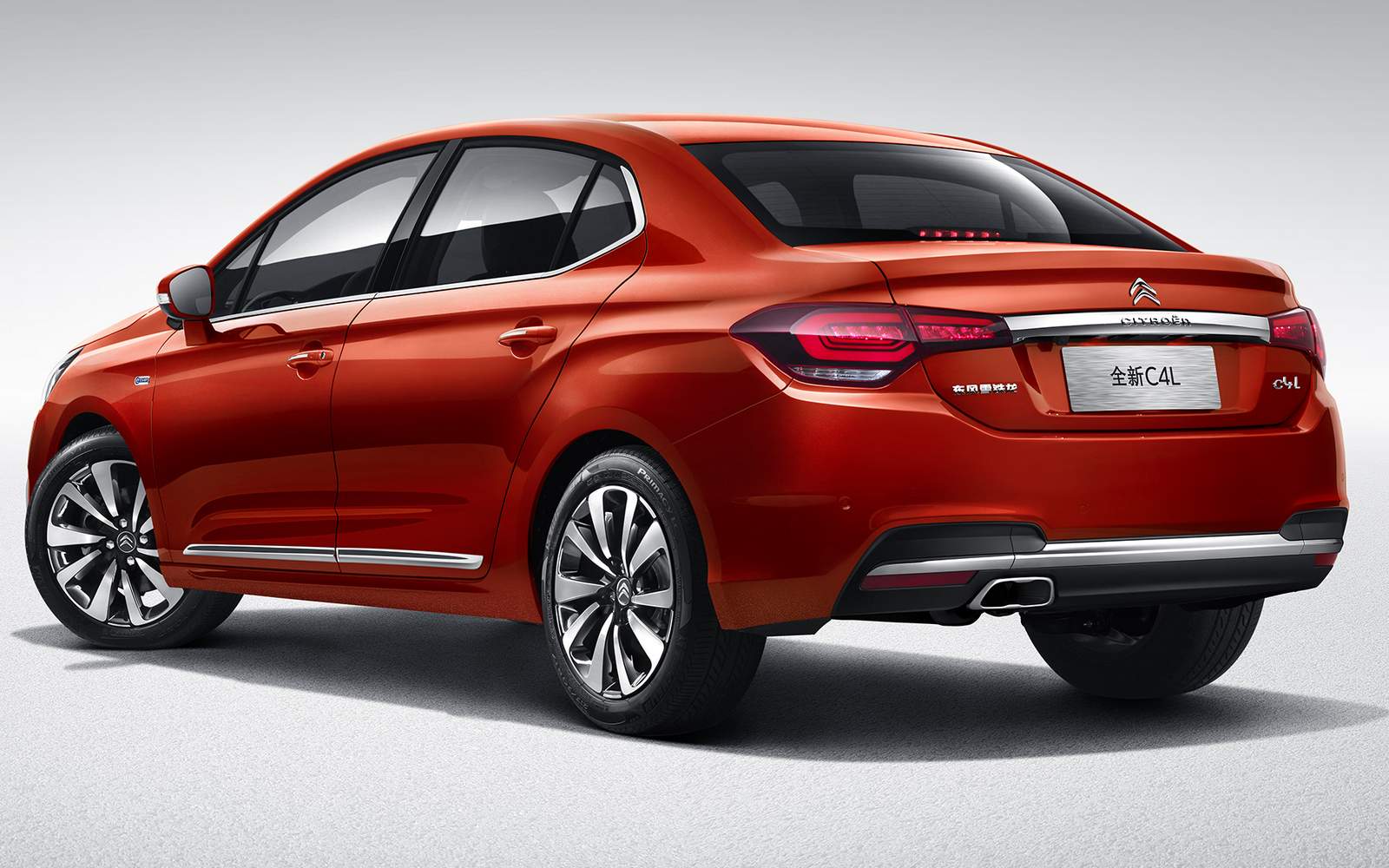 Citroen C4 Lounge: linha 2017 ganha facelift na China