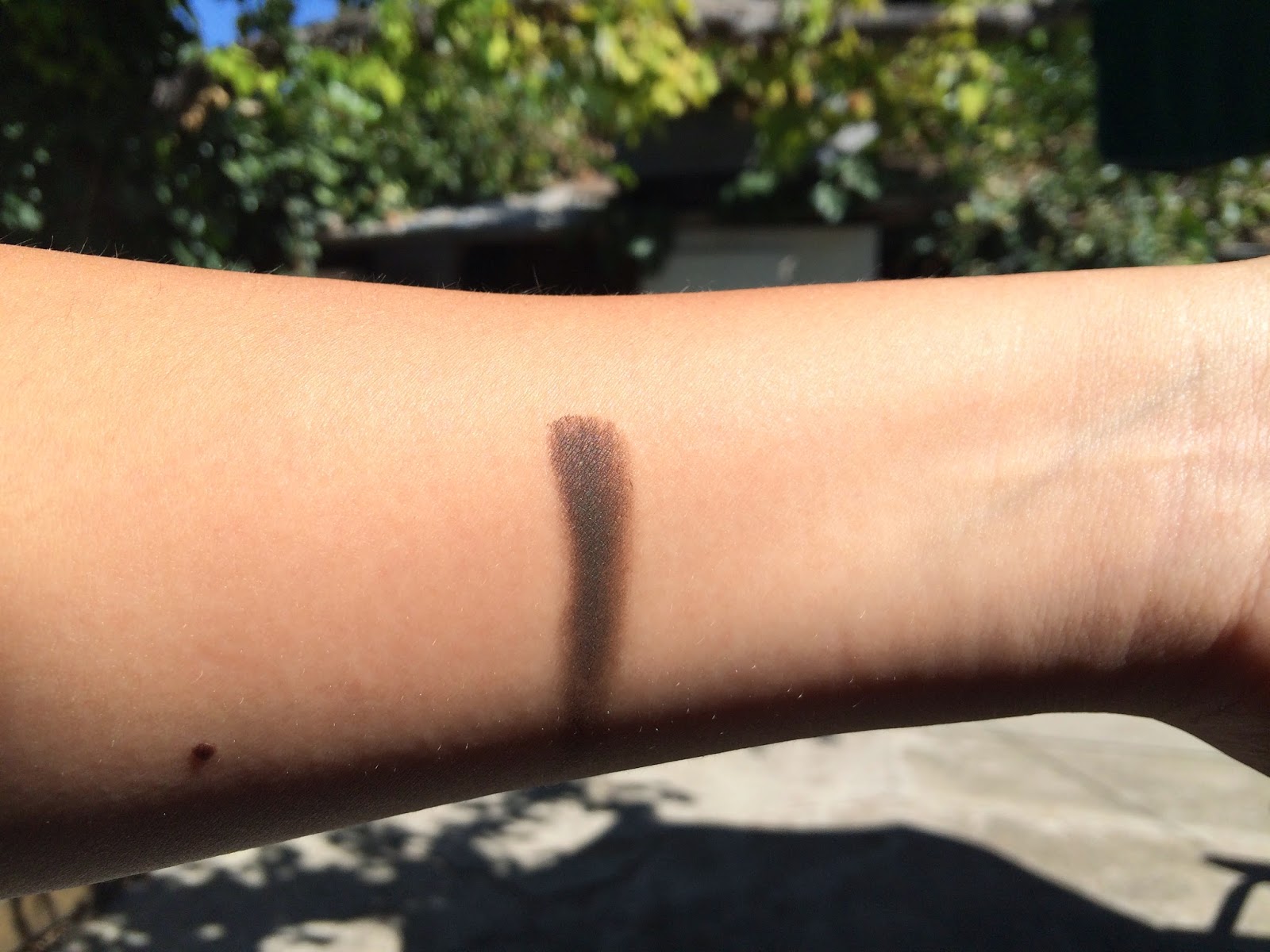 BeHonestBeauty: First Look| Anastasia Dip Brow Pomade in Medium Brown