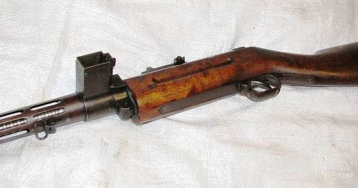 FDRA - Fuerza Terrestre: Metralleta del Arsenal de Tallin (Estonia)