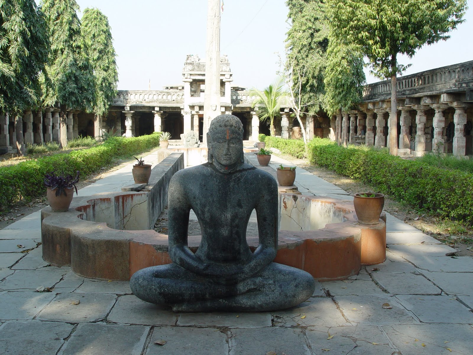 Chitra Ramaswamy's Travelogue: Marvelous Ruins at Kolanupakka, Andhra ...