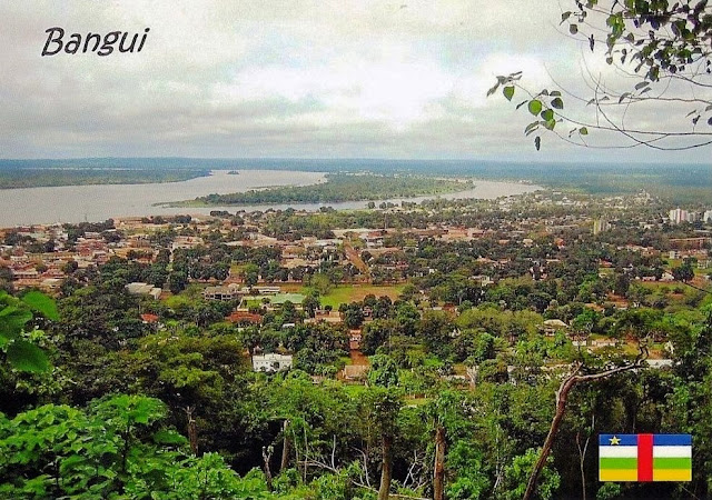 "S" obéit et "R" agit: Souvenirs de Bangui