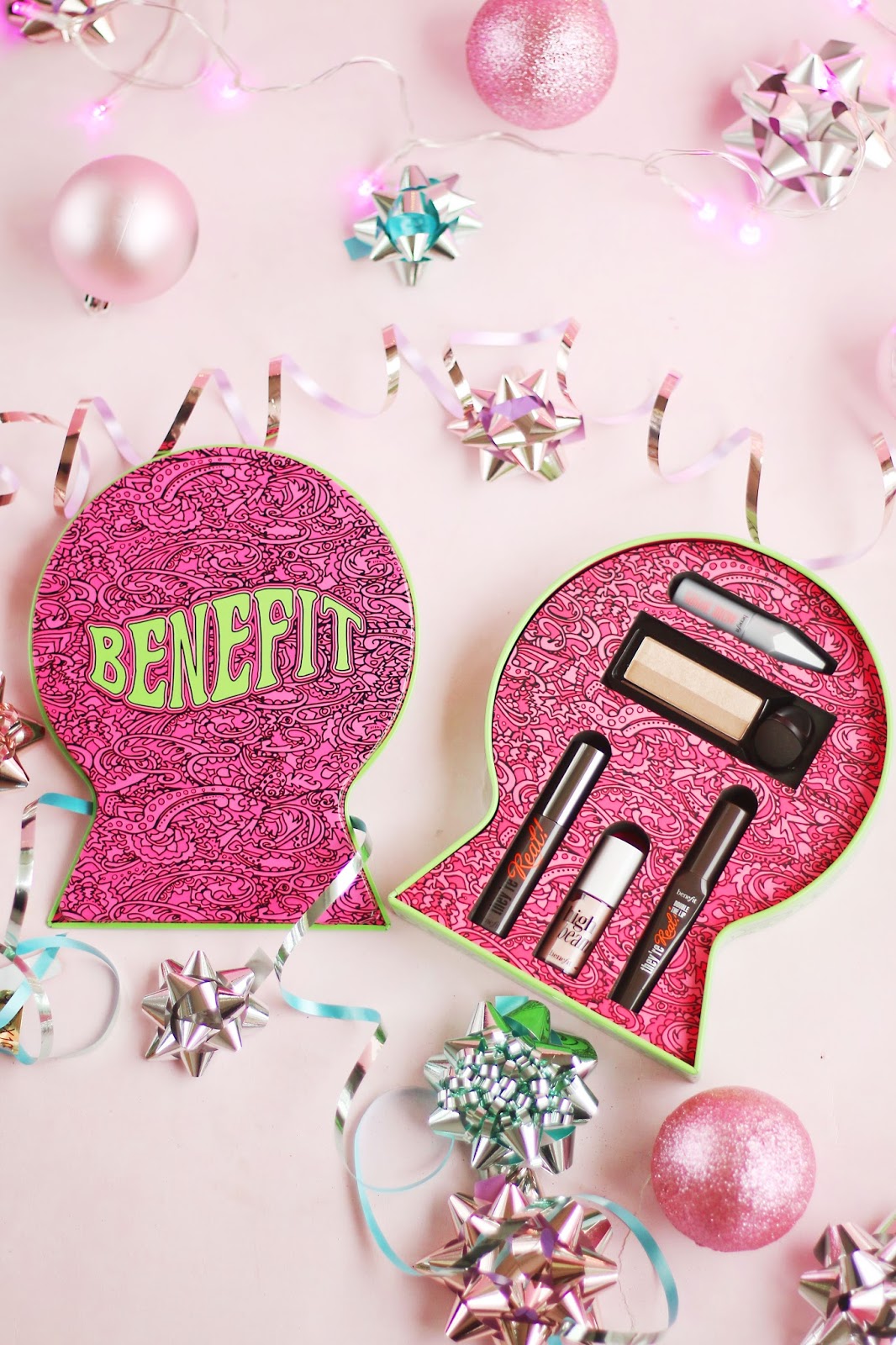 Two Beauty Sets You'll Want Under Your Tree On Christmas Day - Corrie ...