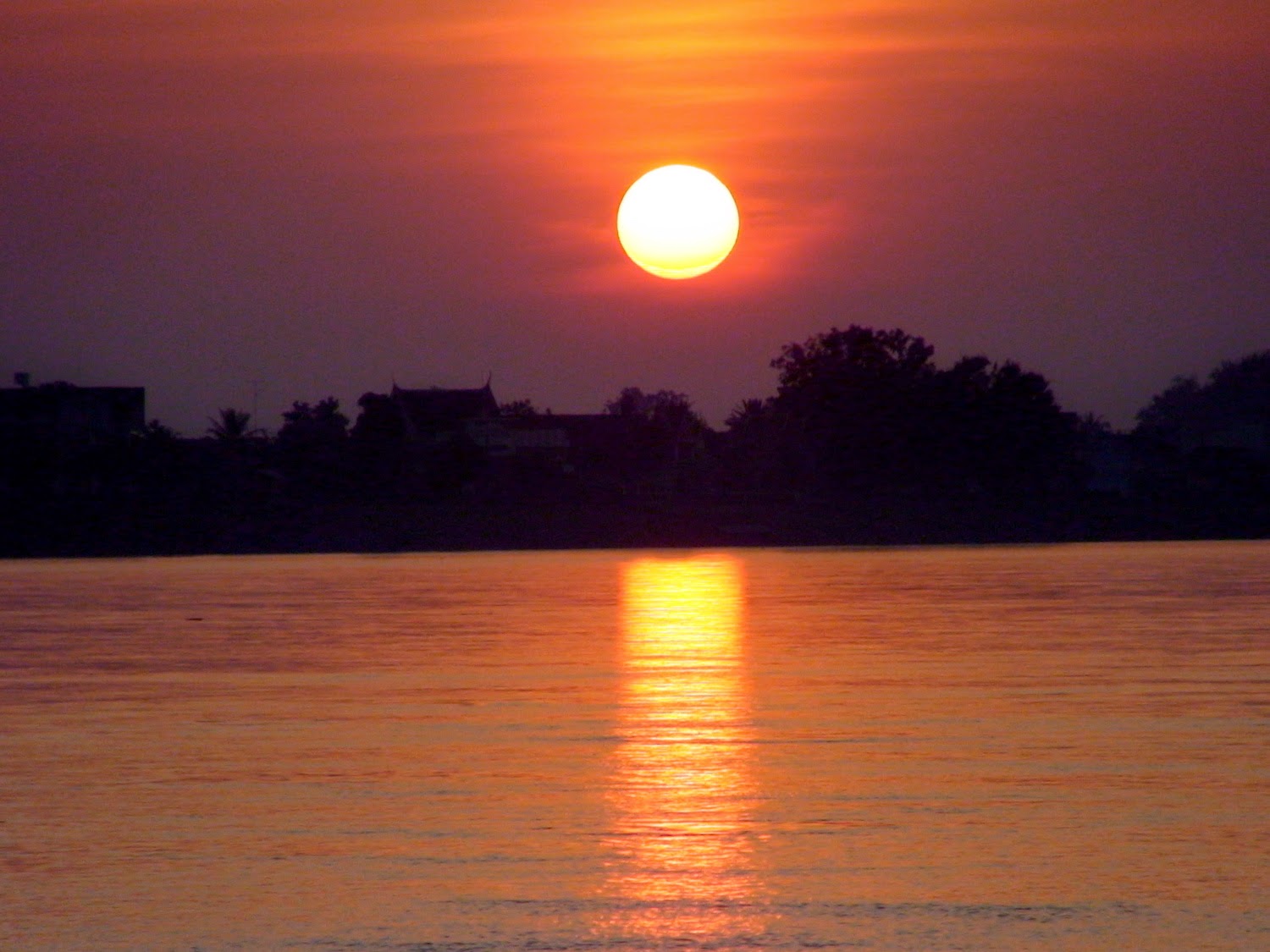 Dr David Grimes: The sun has some benefits - NICE