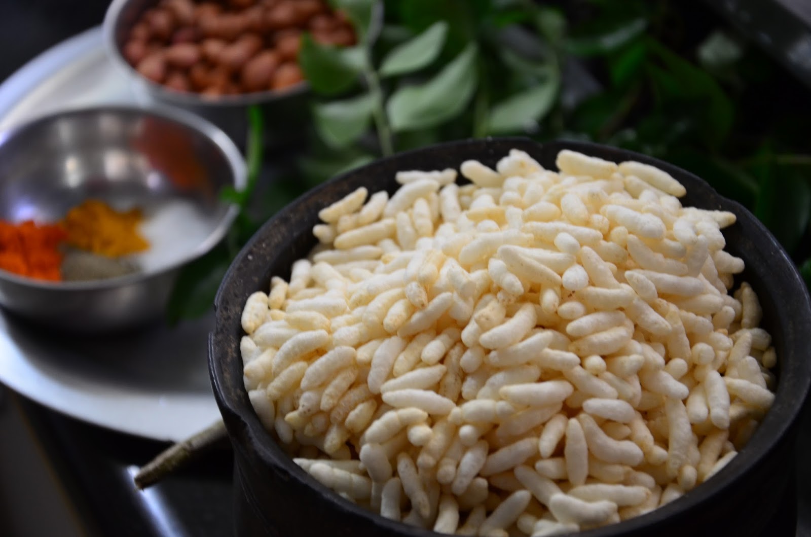 Su's Recipes: Masala Borugulu / Spiced Puffed Rice