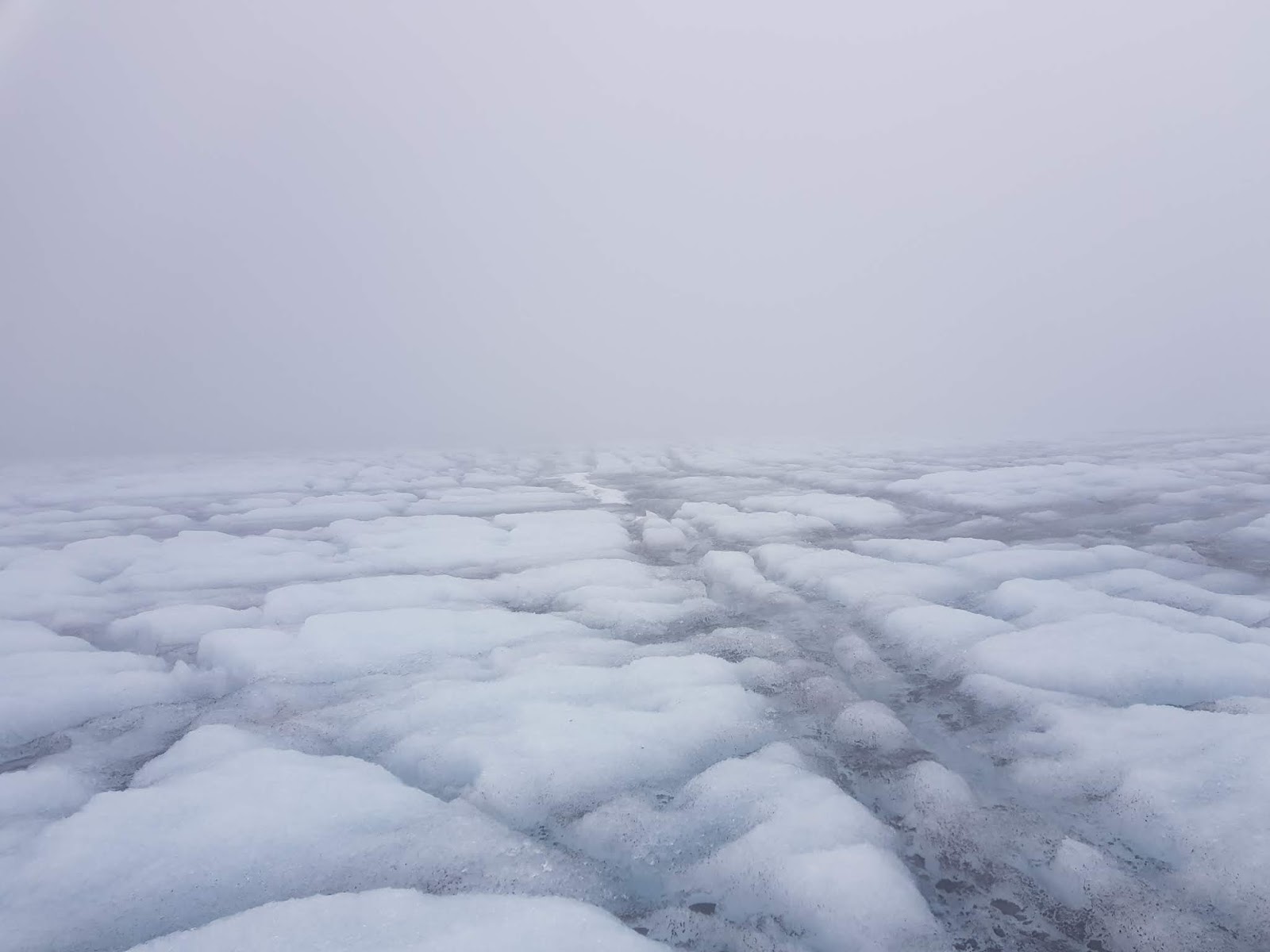 Galdhøpiggen, 2a turen i september: kuling, regn, snö, dimma och ...
