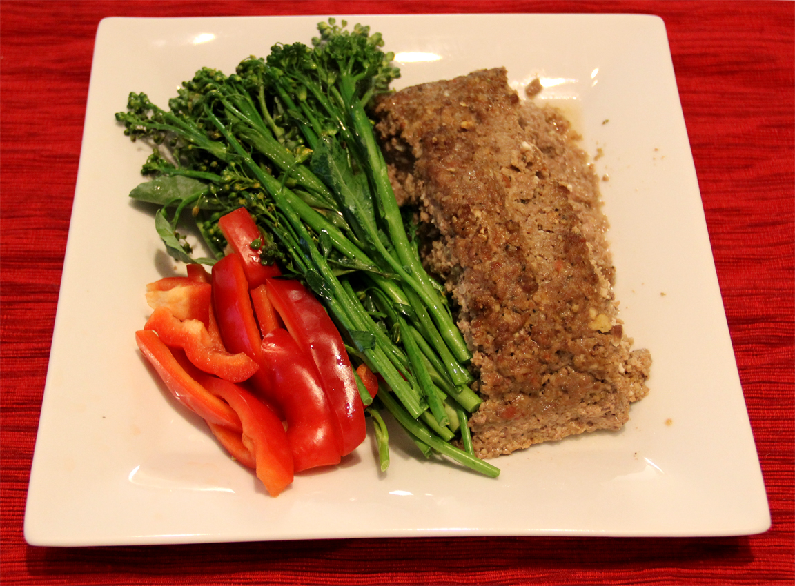 i heart paleo: meatloaf with baby broccoli and raw red bell pepper