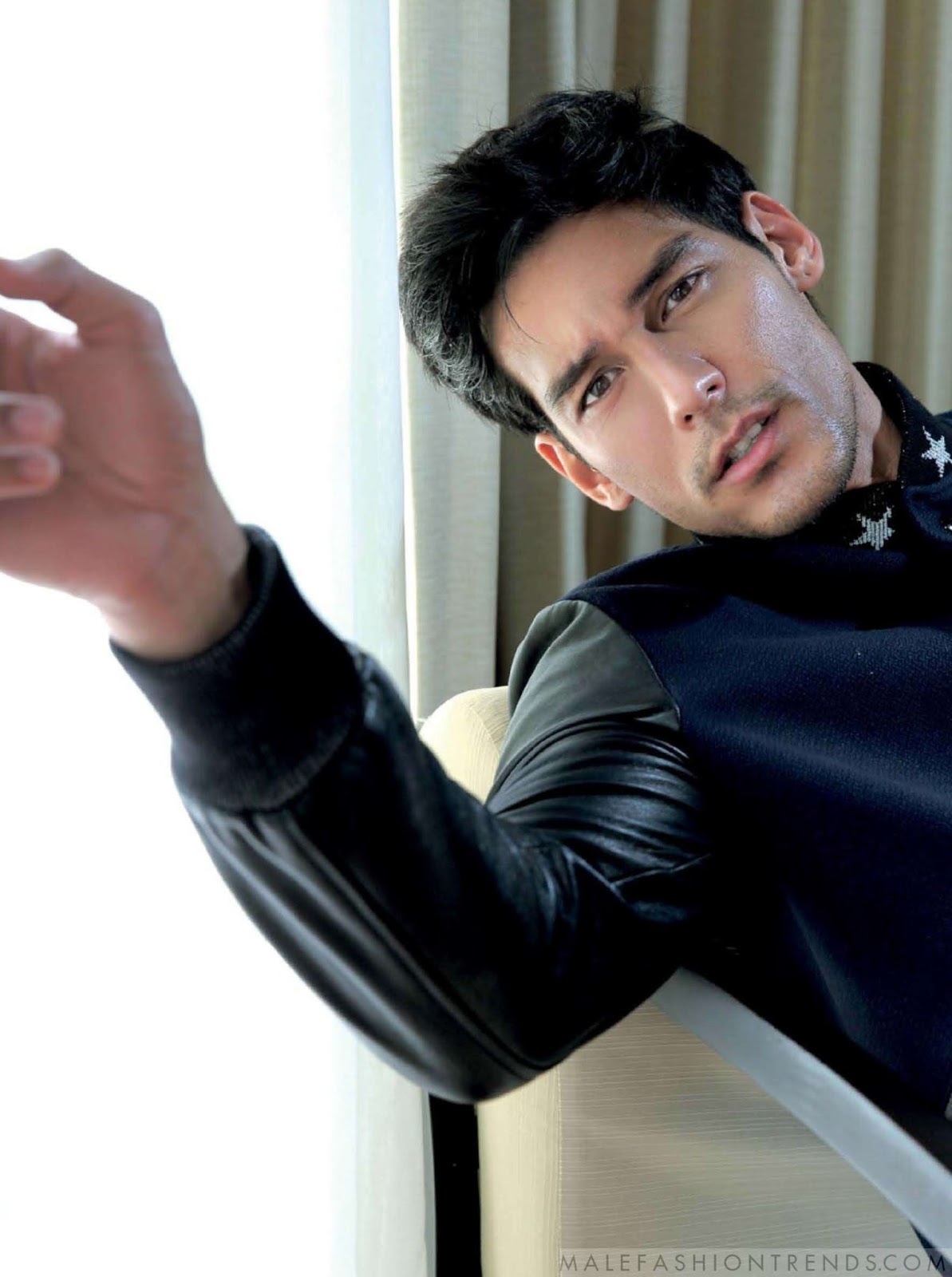 Richard Kyle para Esquire Indonesia por Saeffie Adjie